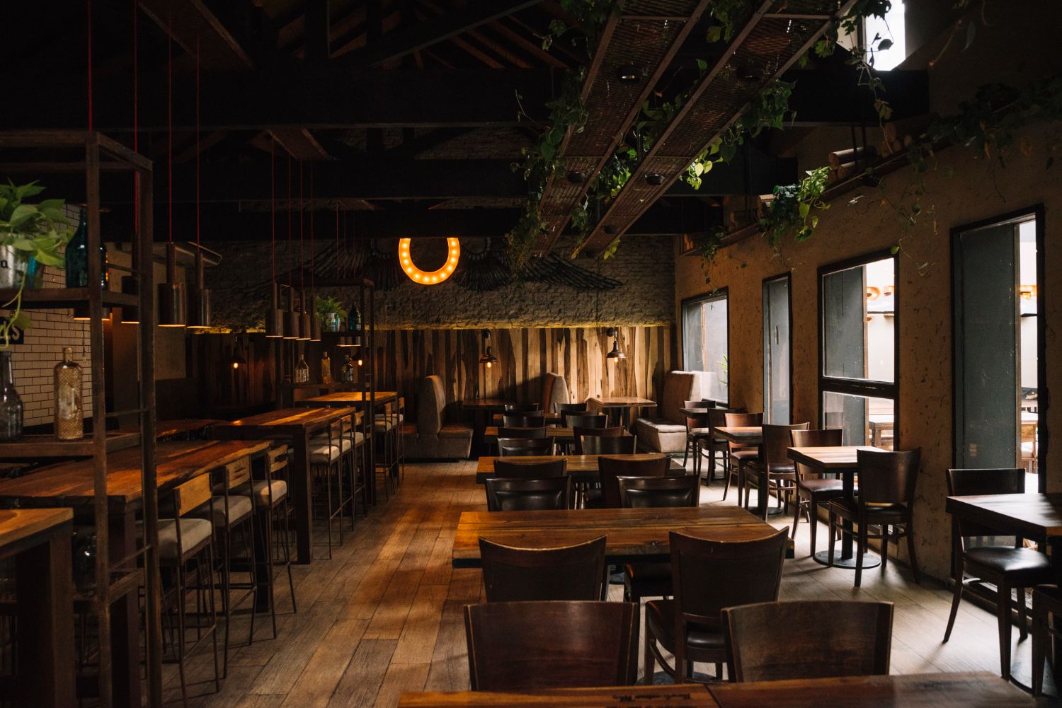 7 Best Cafes of Surat You Must Visit in 2024